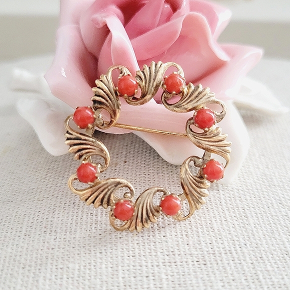 Jewelry | Vintage Coral Bead Reef Gold Filled Brooch Pin | Poshmark